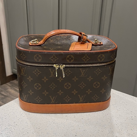 Louis Vuitton | Bags | Louis Vuitton Monogram Train Case | Poshmark